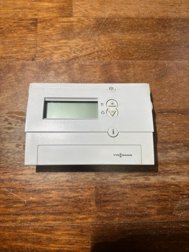 Termostat sterownik Viessman Vitotrol 100 7179059 | Józefosław ... Termostat sterownik Viessman Vitotrol 100 7179059 | Józefosław ...