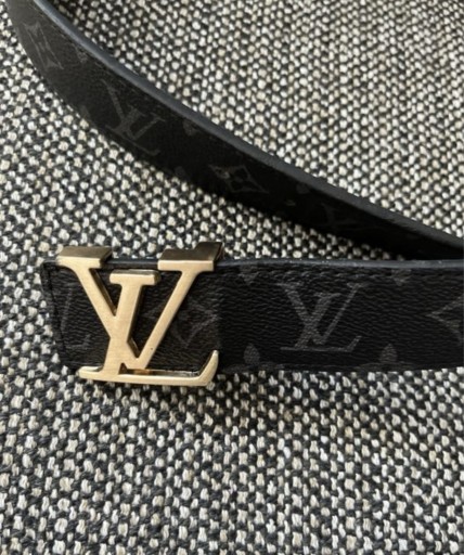 Logowany pasek Louis Vuitton ze złotą klamrą | Zamość | Kup teraz na ...
