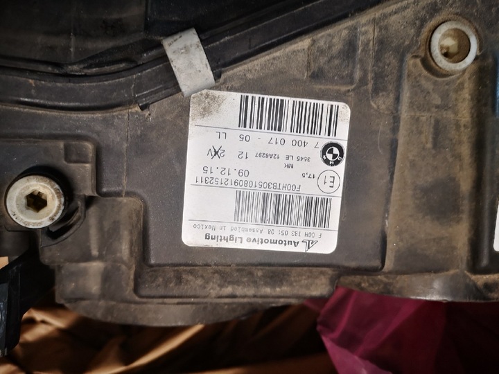 ZIBINTAS KAIRES BMW X3 F25 63117401131 NAUDOTOS AUTO DALYS