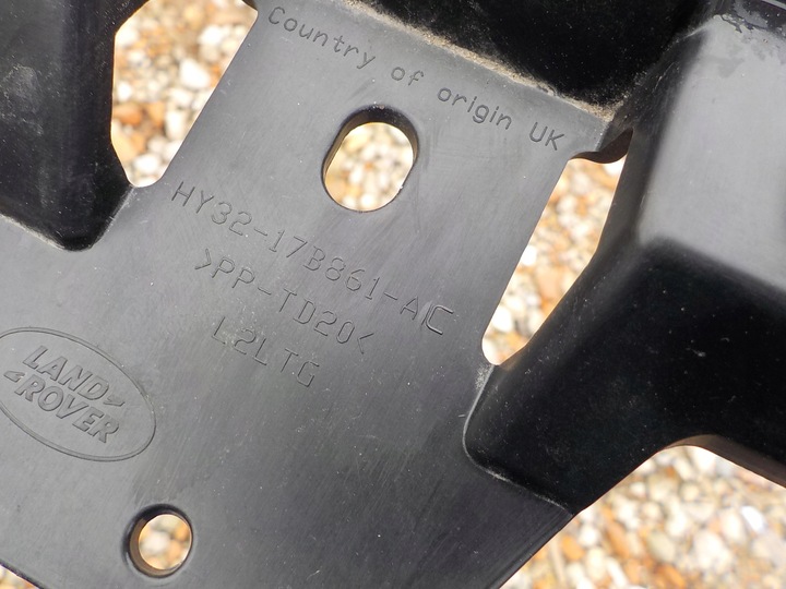 HY32-17B861-AC FASTENING MOUNTING BUMPER REAR LAND ROVER DISCOVERY V