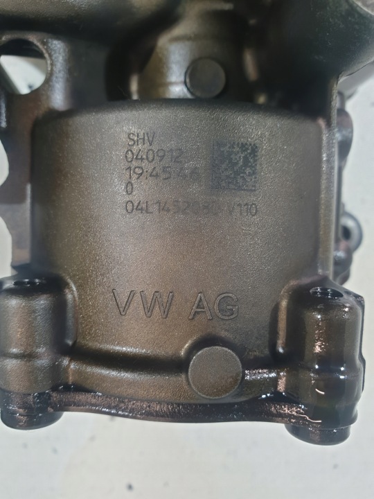 04L145305 PUMP OILS 04L145305 04L145208D VW AUDI SKODA 1.6 2.0 TDI