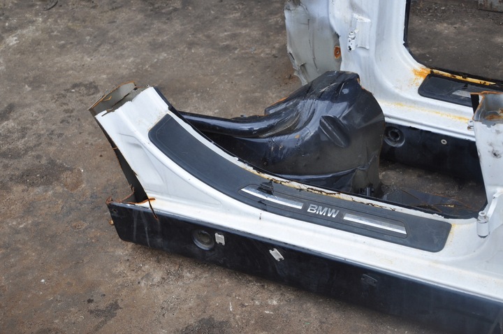 BMW E38 BODY SILLS RIGHT LEFT CIETE