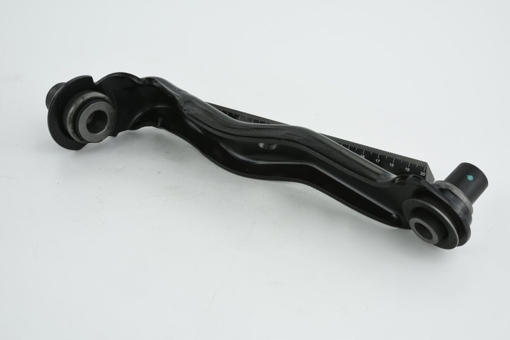 NSL-NM3 LEFT MOUNTING FRONT CHASSIS NISSAN TIIDA