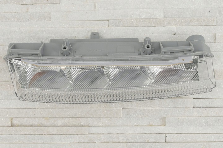 2049069200 MERCEDES CLA C117 13-19 RIGHT LIGHT DRL LED
