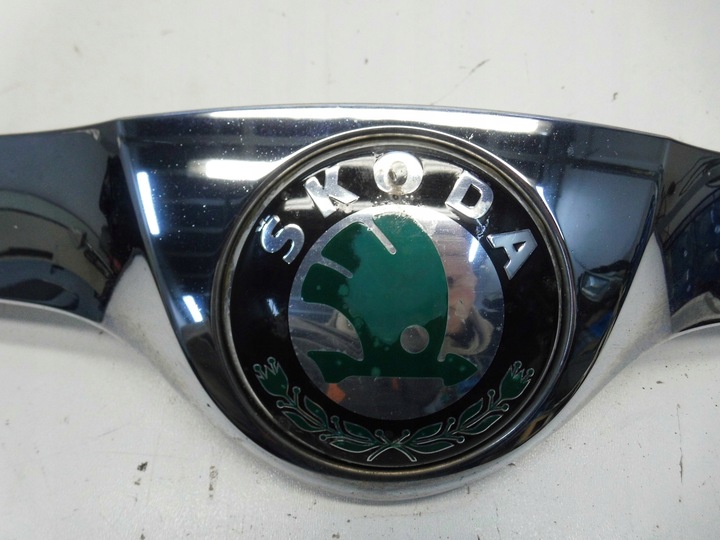 5J0853661A 5J0853633A 5J RADIATOR GRILLE GRILLE HOOD FABIA II ROOMSTER ...