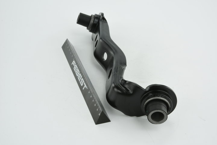 NSL-NM3 LEFT MOUNTING FRONT CHASSIS NISSAN TIIDA