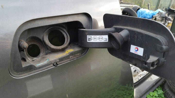 PK942 CITROEN C4 PICASSO II QUARTER RIGHT REAR