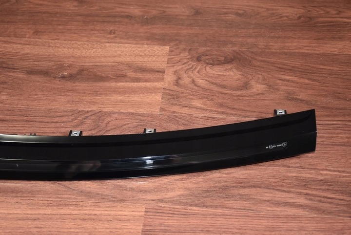 J8A2-13A613-AB REAR REAR LIGHT STOP LAND ROVER VELAR L560