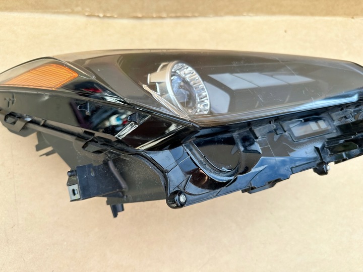 LEXUS NX I NX200T NX300H 14-21R LAMP RIGHT FRONT RIGHT FRONT