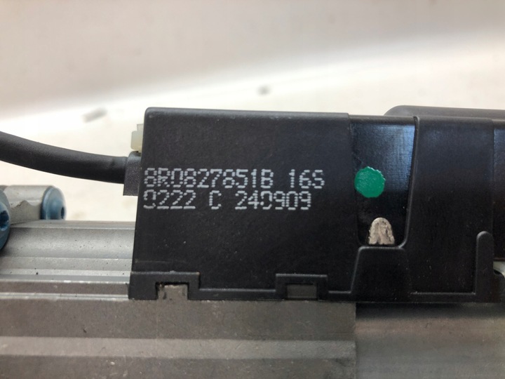 8R0827851B 4F9959945 SHOCK-ABSORBER LID AUDI Q5 8R 8R0827851B 4F9959945