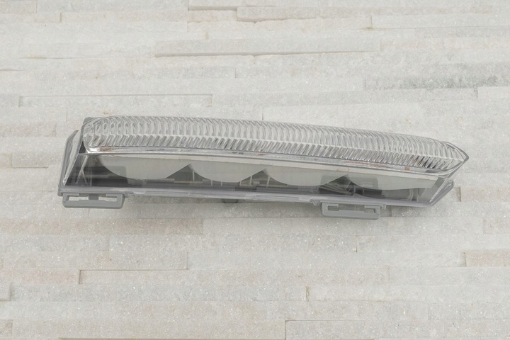 2049069200 MERCEDES CLA C117 13-19 RIGHT LIGHT DRL LED