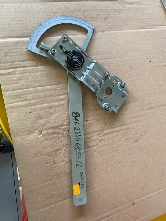 MECHANIZMAS PODN STIKLAI MAN TGA DEŠINYSIS 81626406056 81626806096 ...