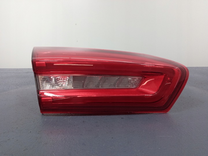 FOCUS MK4 HB LAMP REAR LEFT W BOOTLID JX7B-13A603-DC jx7b-13a603-ea